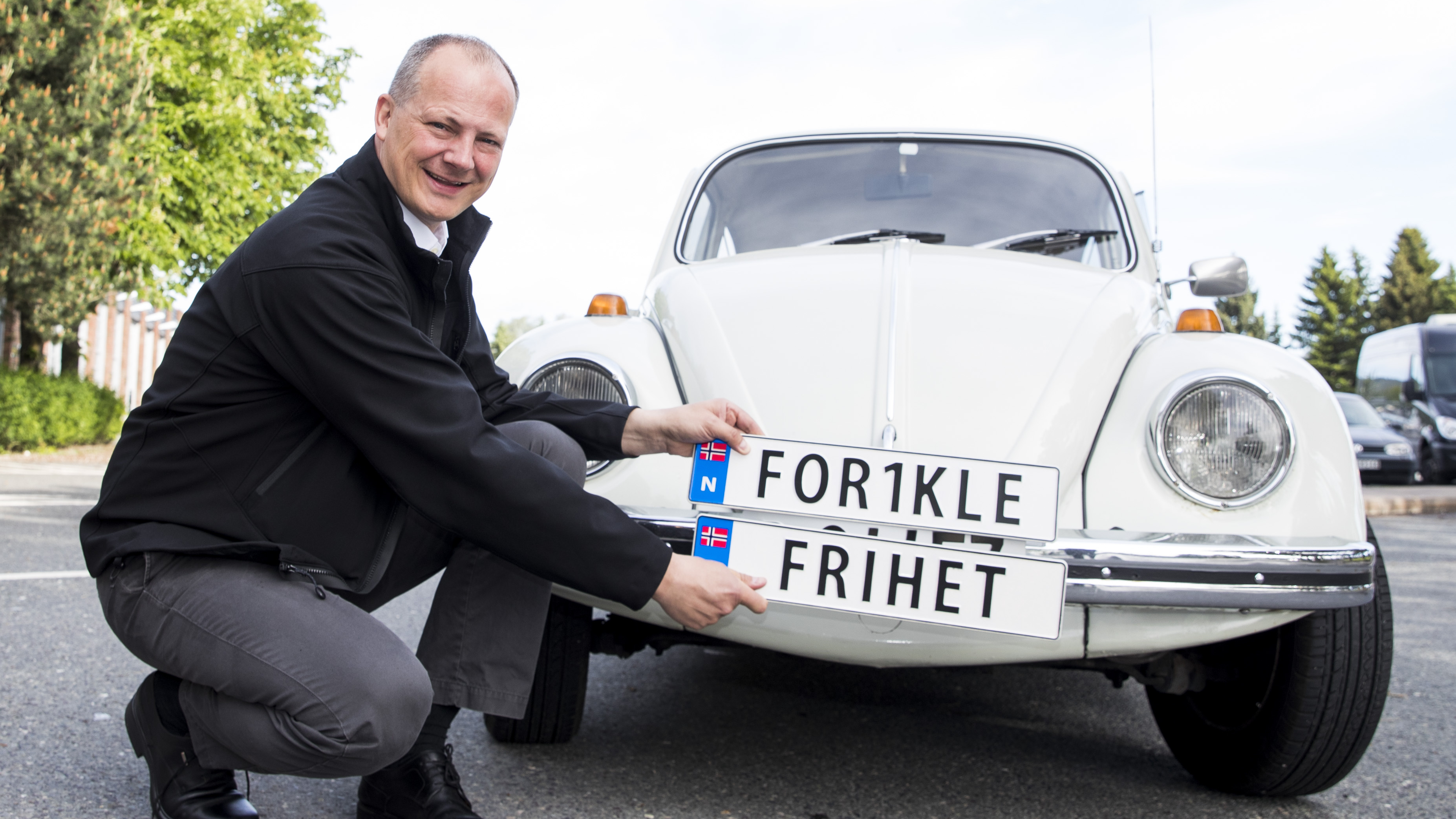 Få vil ha personlige bilskilt | Lyden av Norge
